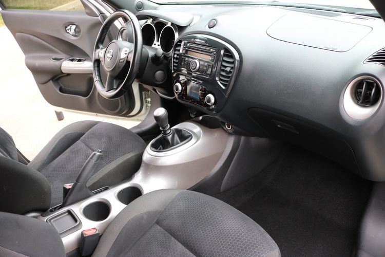 2011 Nissan JUKE SV | Victory Motors of Colorado