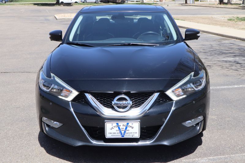2016 Nissan Maxima Photos