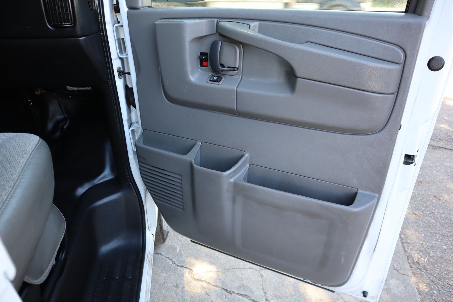 2014 Chevrolet Express Cargo 2500 | Victory Motors of Colorado