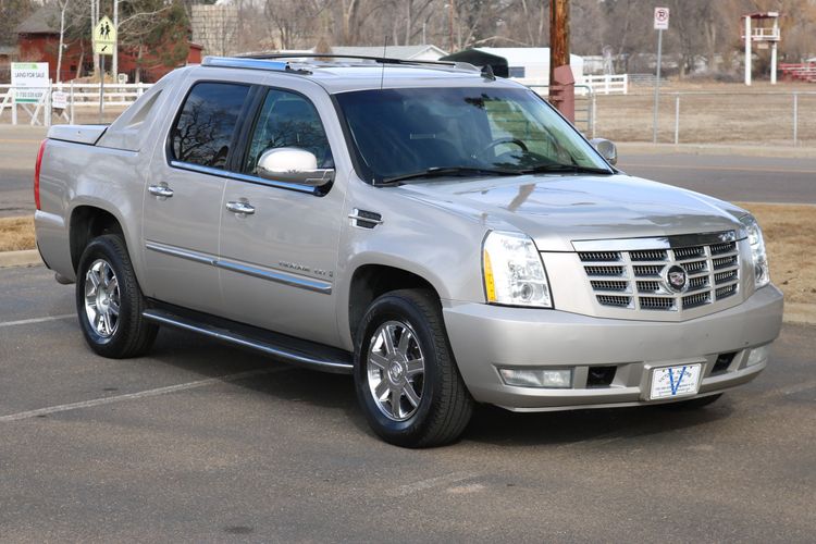 2007 Cadillac Escalade EXT AWD | Victory Motors of Colorado