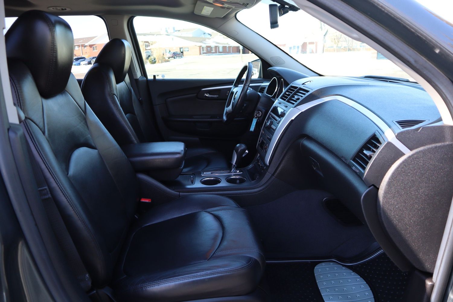 2011 Chevrolet Traverse LT | Victory Motors of Colorado