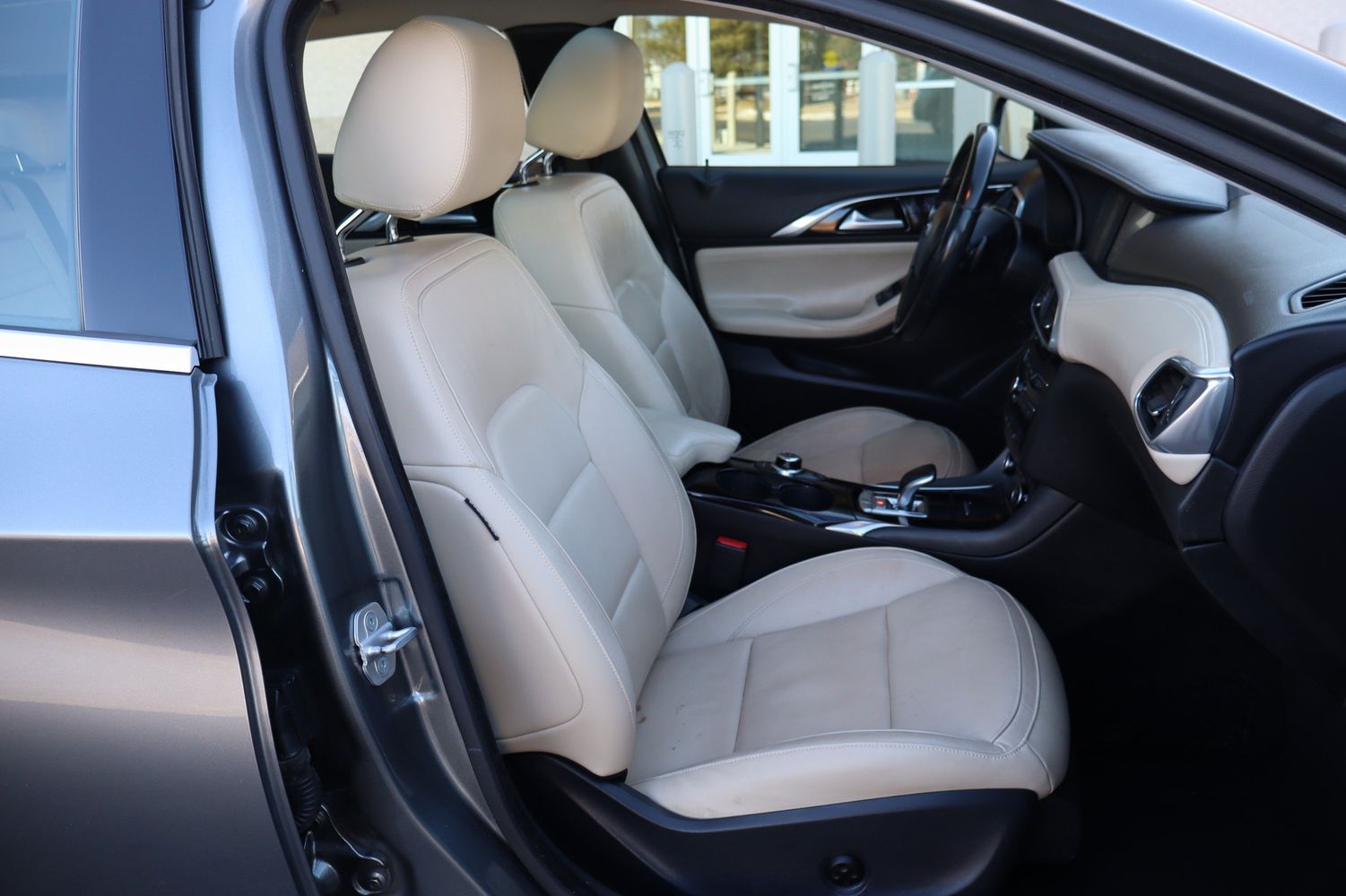 2017 INFINITI QX30 Premium | Victory Motors of Colorado