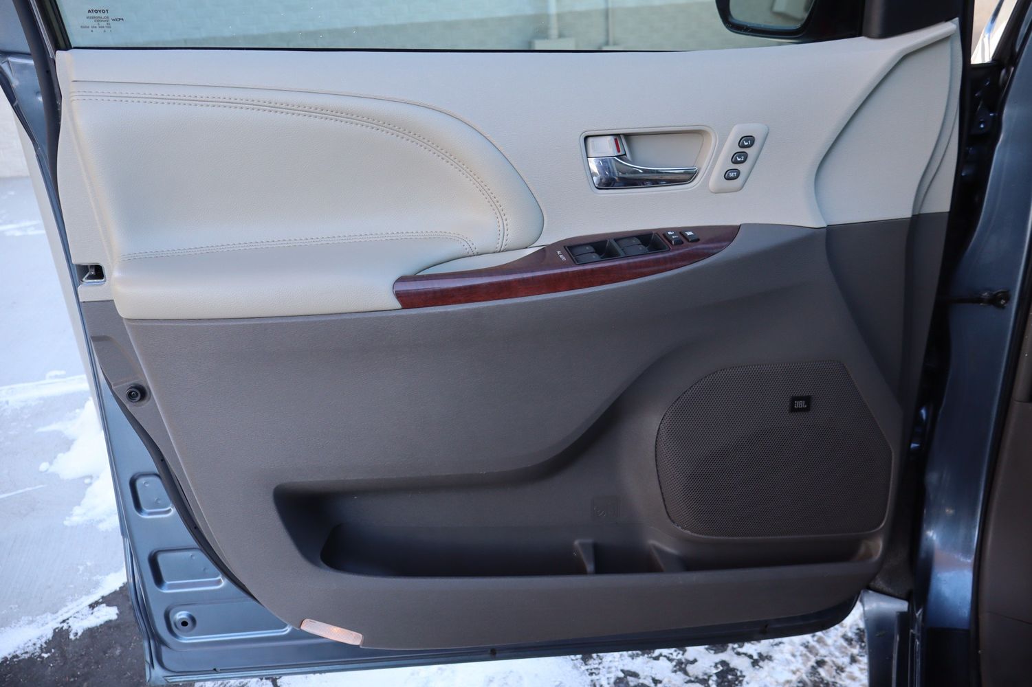 2014 Toyota Sienna Limited 7-Passenger | Victory Motors of Colorado