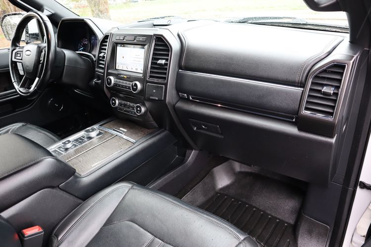2018 Ford Expedition MAX Limited | Victory Motors of Colorado