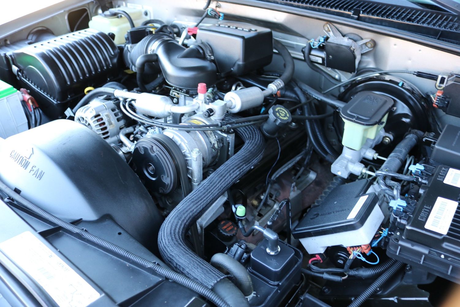 1999 Chevrolet Suburban LS | Victory Motors of Colorado