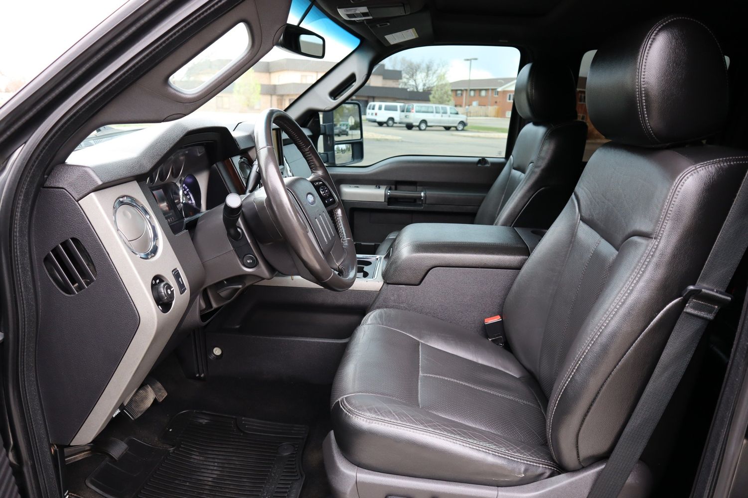 2016 Ford F-250 Super Duty Lariat | Victory Motors of Colorado