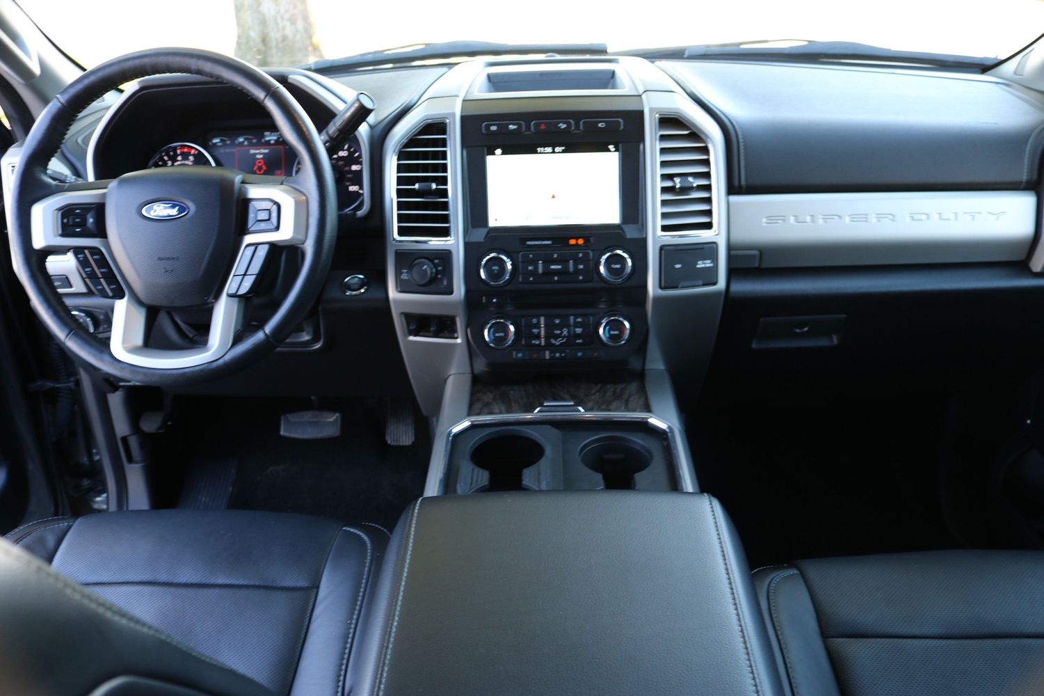 2017 Ford F-350 Super Duty Lariat | Victory Motors of Colorado