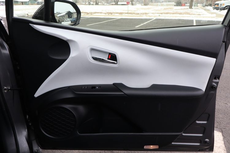 2016 Toyota Prius Three | Victory Motors of Colorado