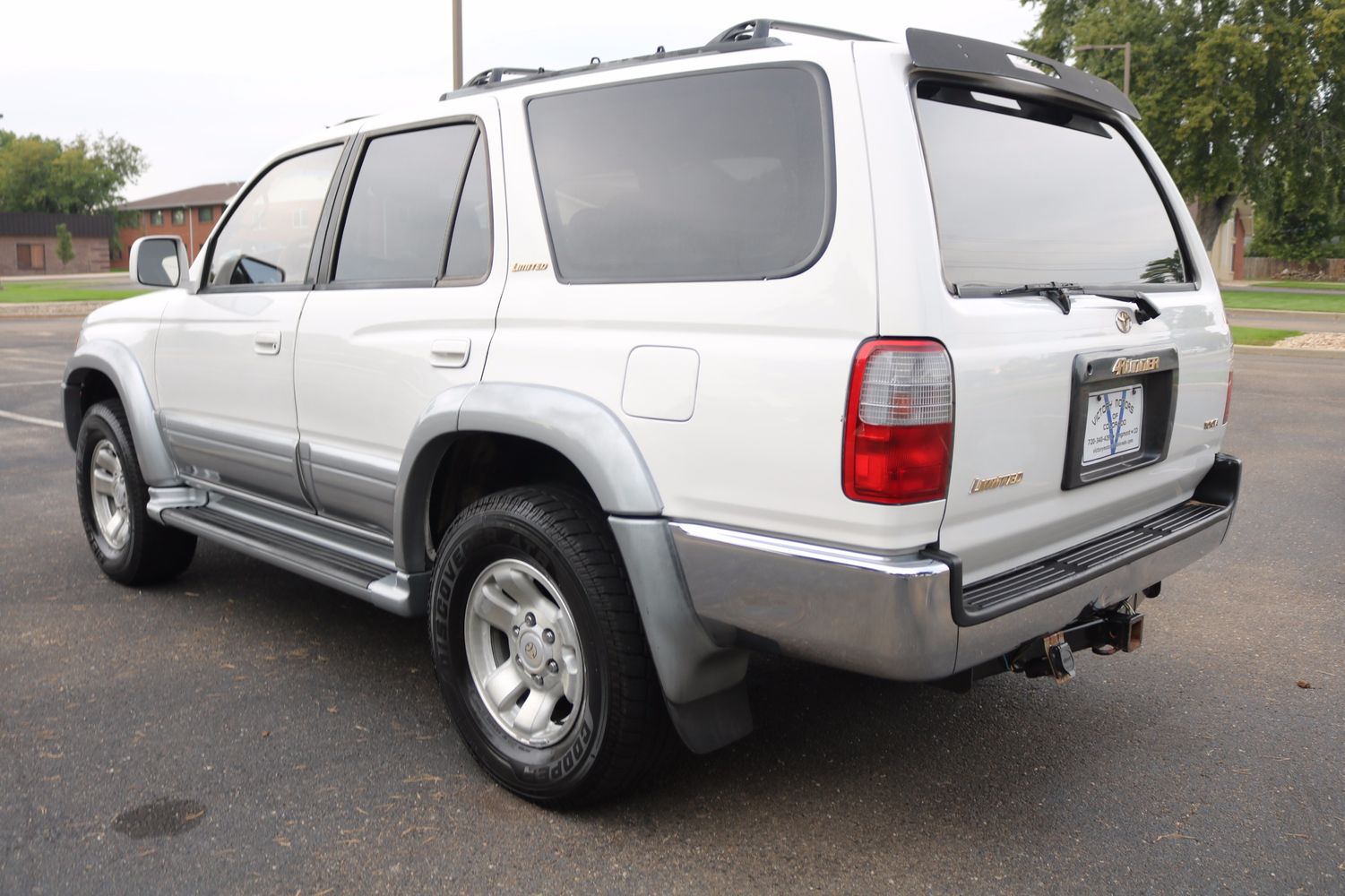 1998 Toyota 4Runner Limited | Victory Motors of Colorado