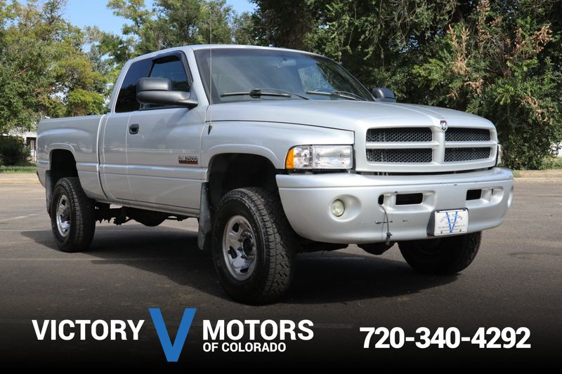 2002 Dodge Ram 2500 Photos