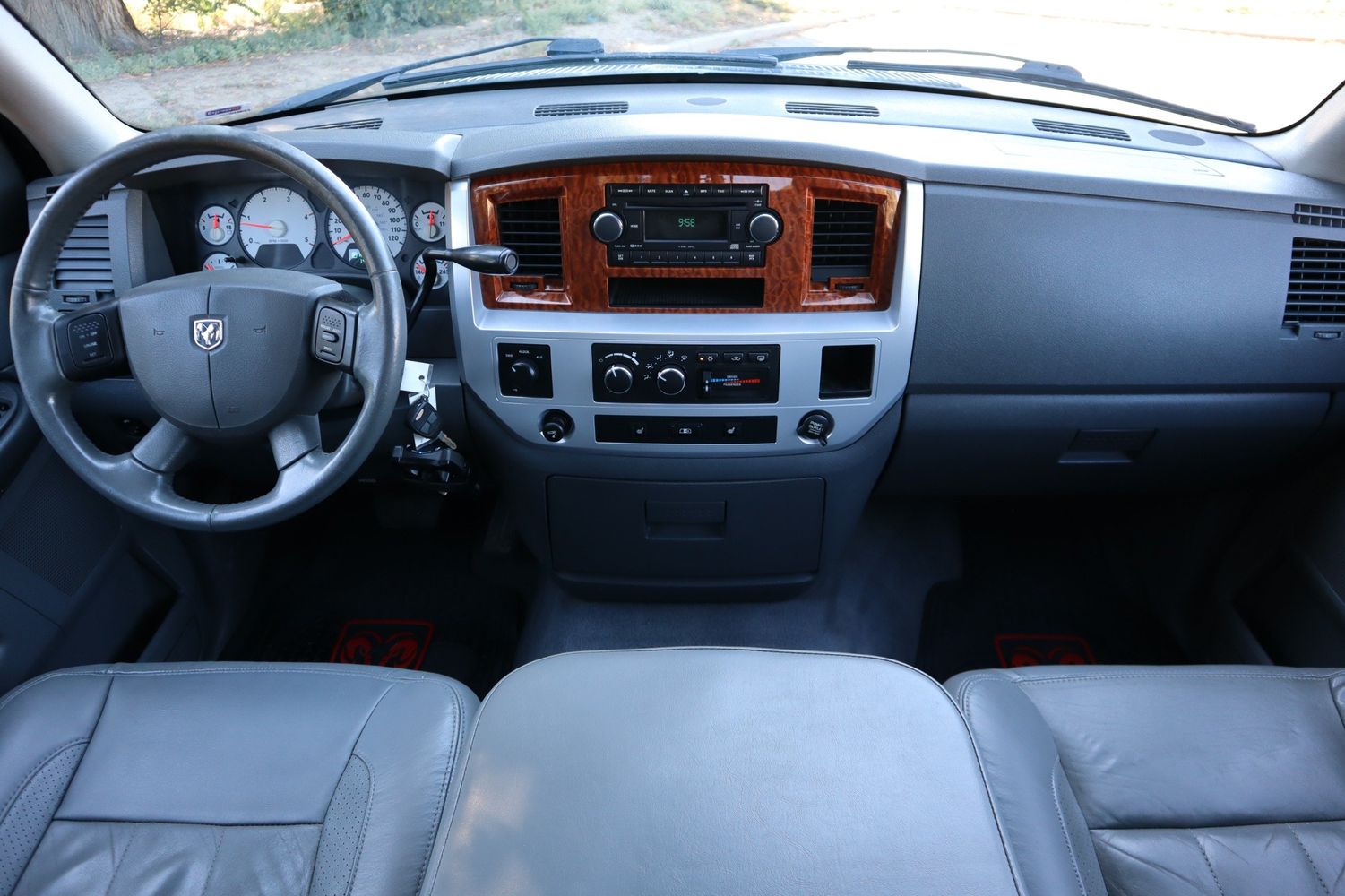 2006 Dodge Ram 2500 Laramie | Victory Motors of Colorado