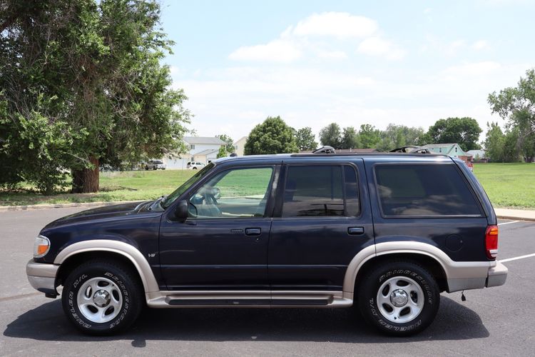 2000 Ford Explorer Eddie Bauer | Victory Motors of Colorado