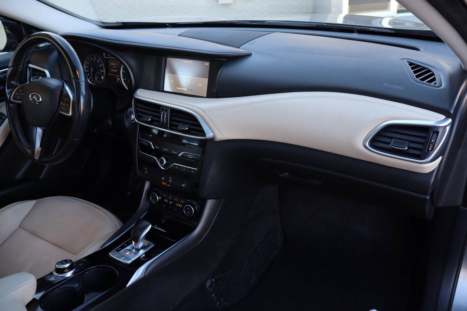 2017 INFINITI QX30 Premium | Victory Motors of Colorado