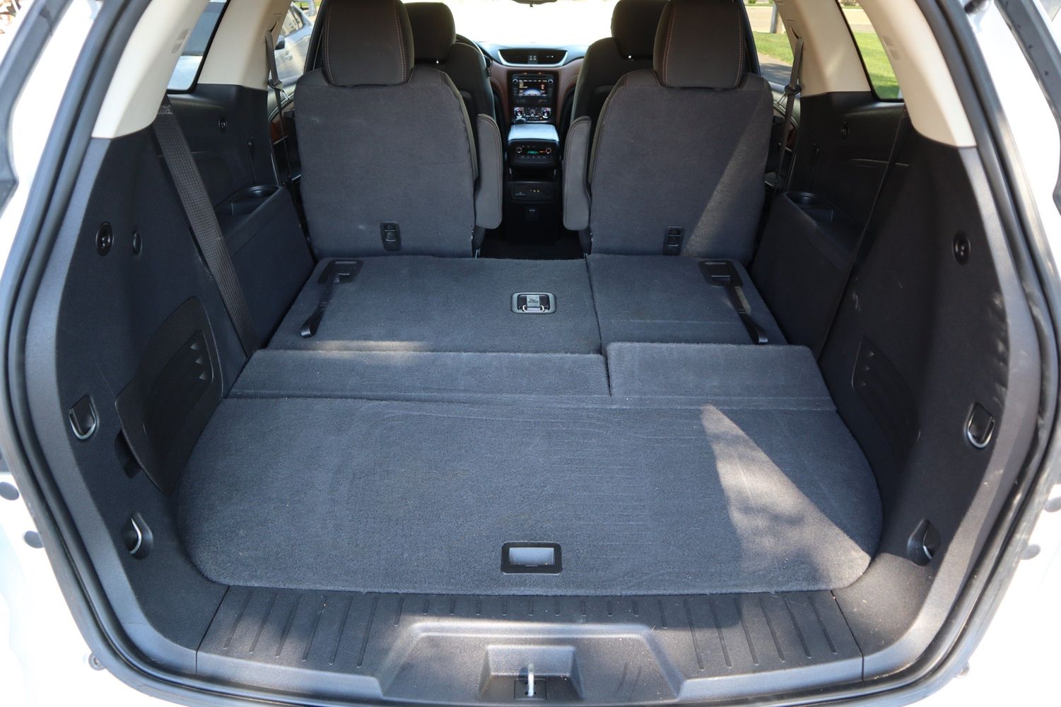 2016 Chevrolet Traverse LT | Victory Motors of Colorado