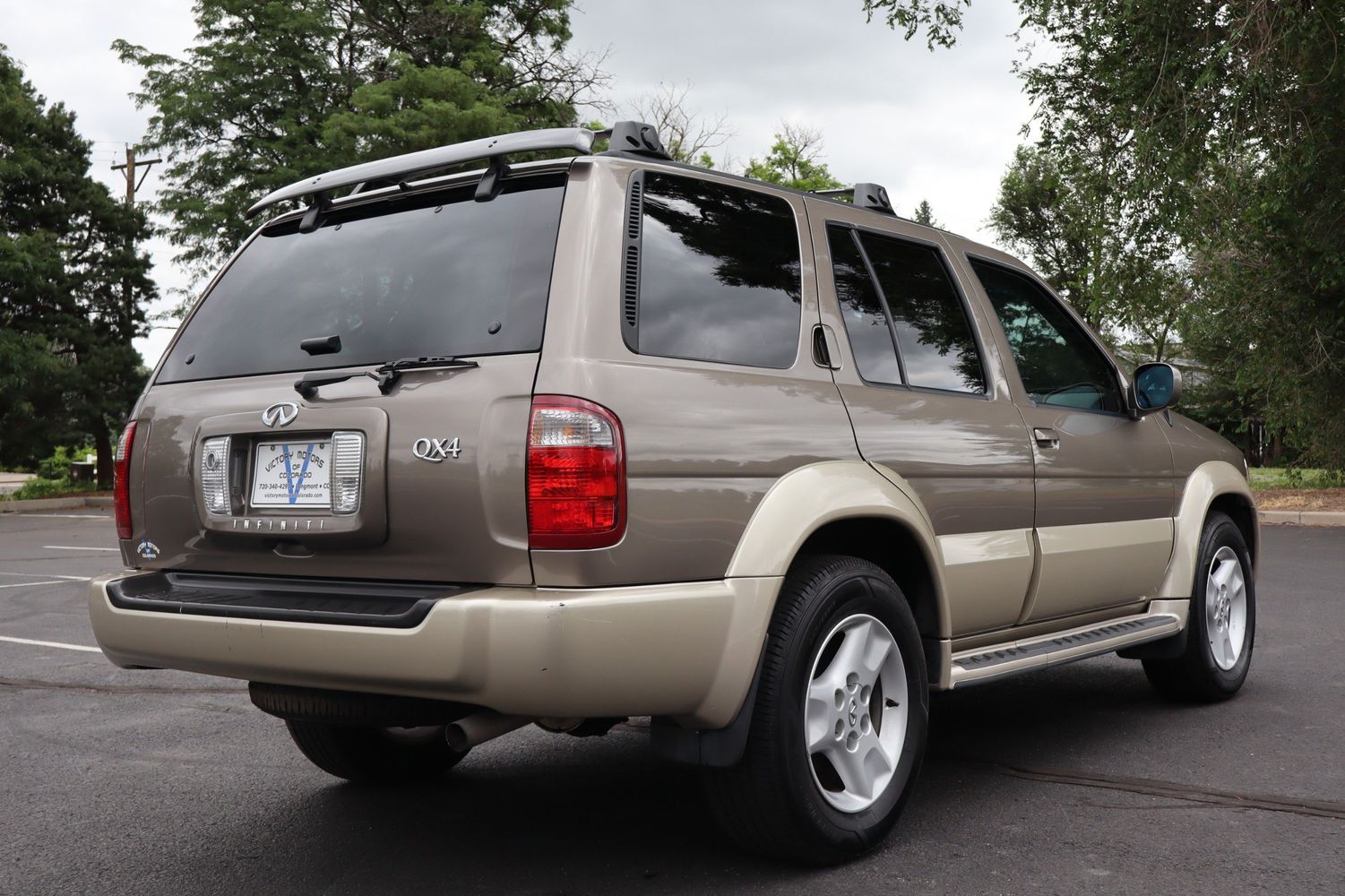 2002 INFINITI QX4 | Victory Motors of Colorado