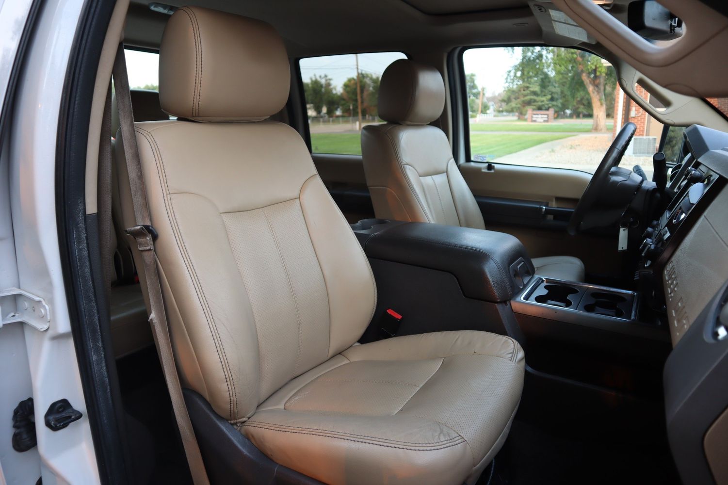 2012 Ford F-350 Super Duty Lariat | Victory Motors of Colorado