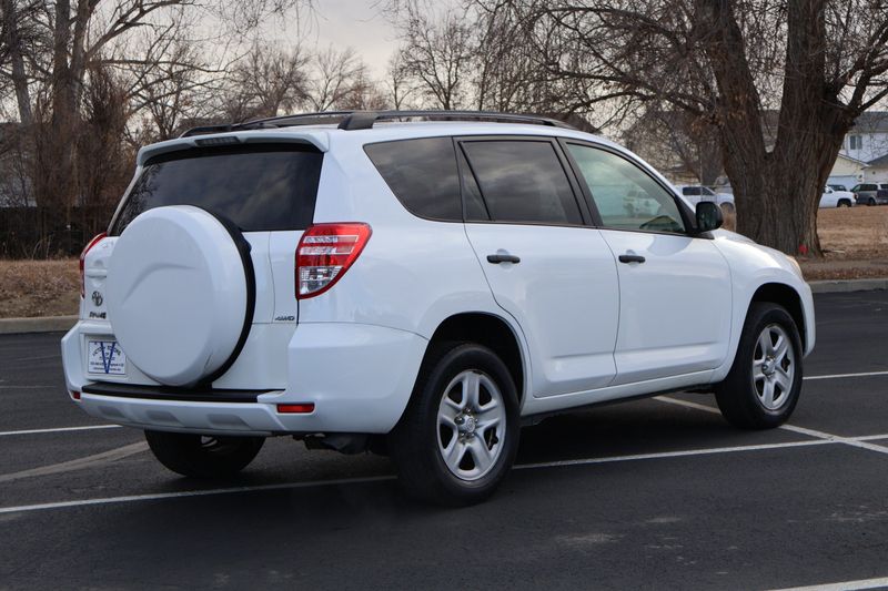 2012 Toyota RAV4 Photos