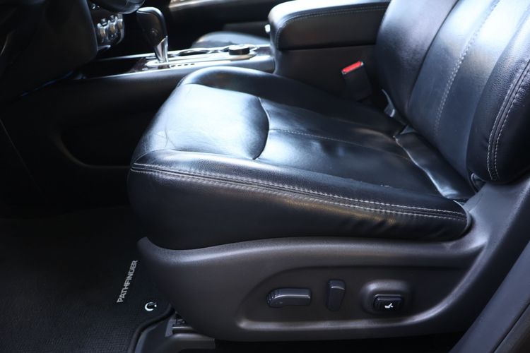 2016 Nissan Pathfinder SL | Victory Motors of Colorado