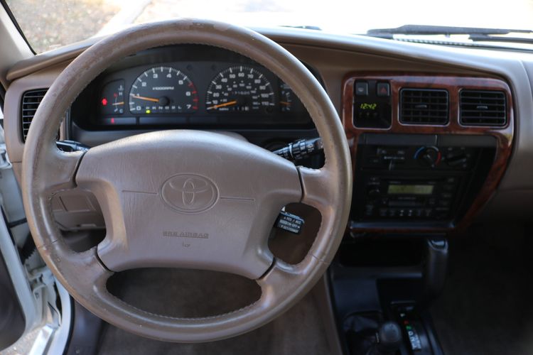 1998 Toyota 4Runner Limited | Victory Motors of Colorado