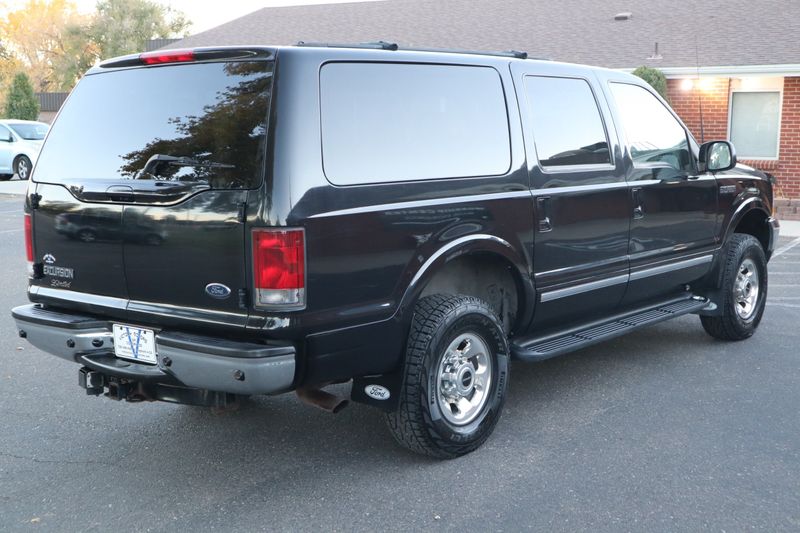 2003 Ford Excursion Photos