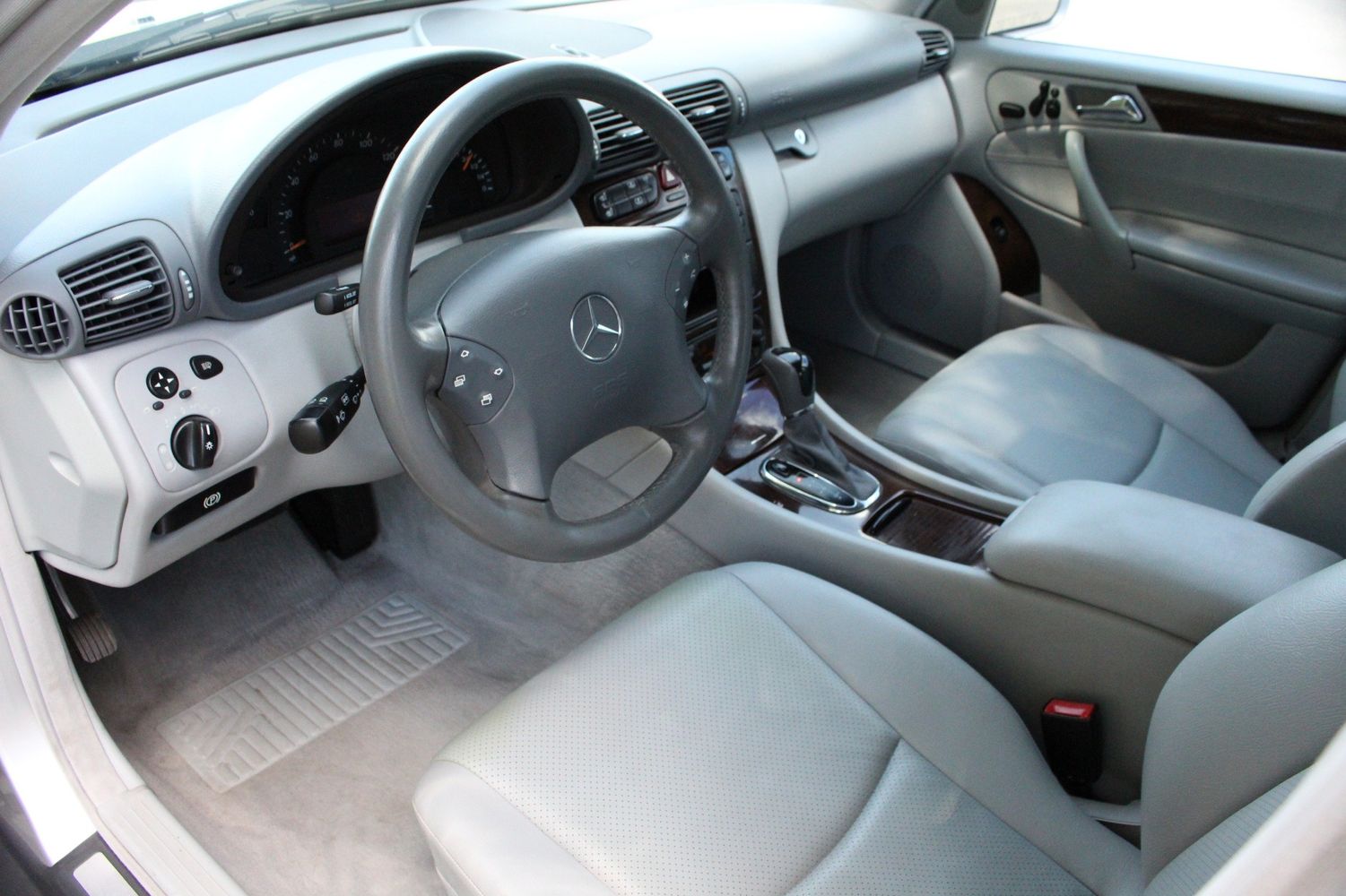 2002 Mercedes-Benz C 320 | Victory Motors of Colorado