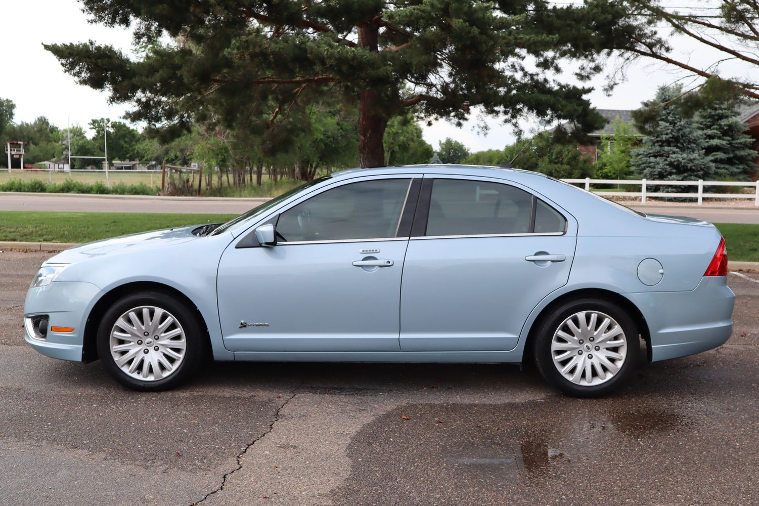 2010 Ford Fusion Hybrid Base | Victory Motors of Colorado