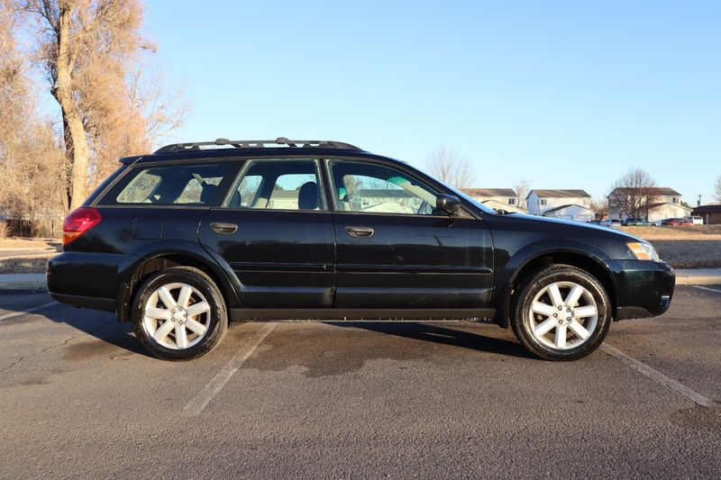 2007 Subaru Legacy Outback Photos