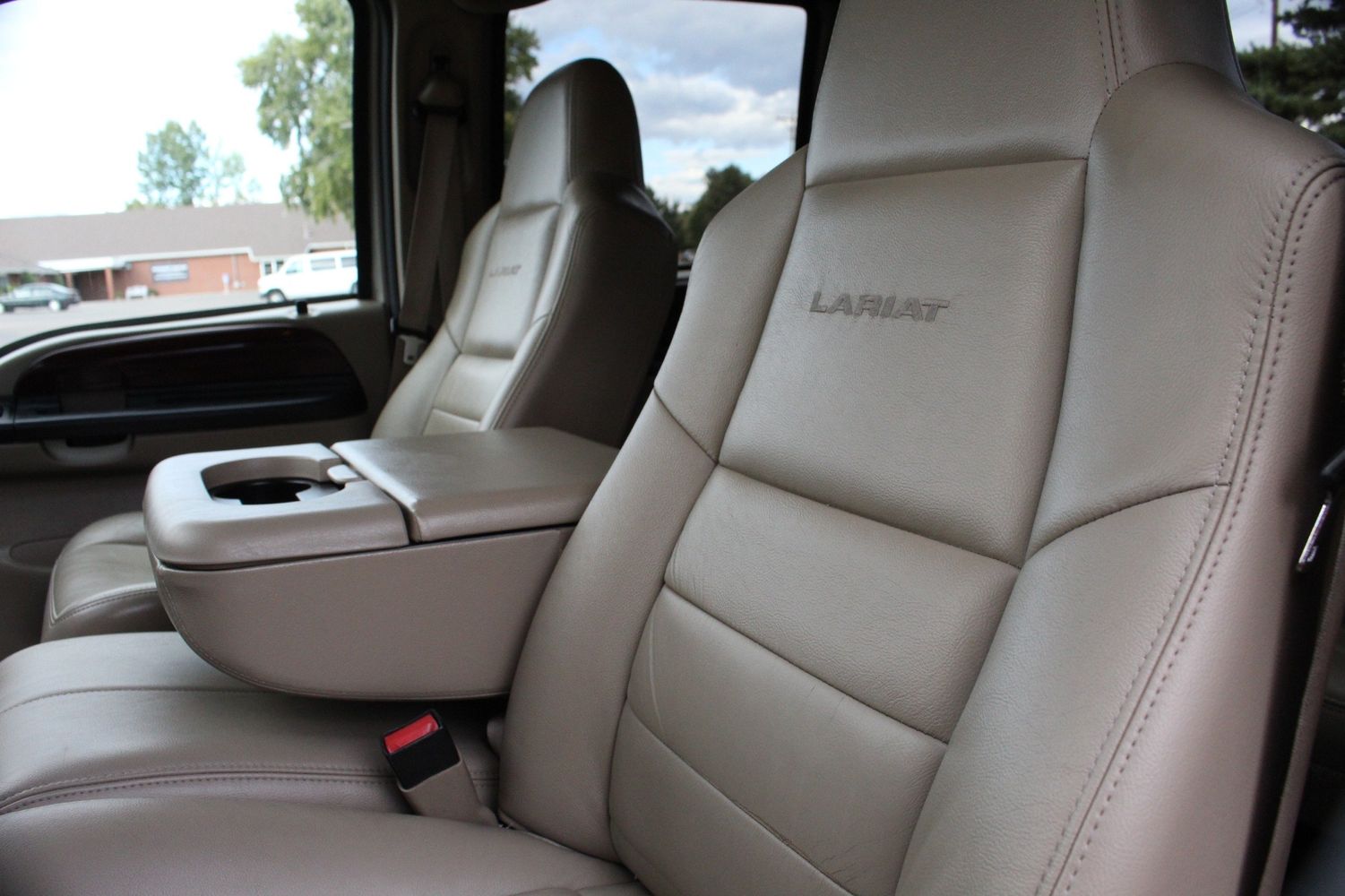 2005 Ford F-350 Super Duty Lariat | Victory Motors of Colorado