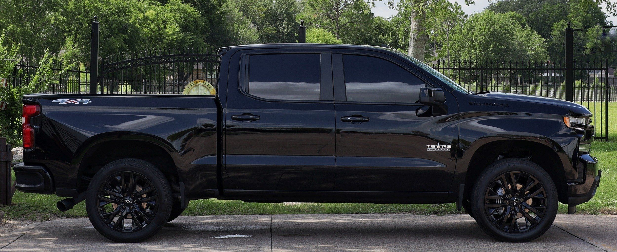 2021 Chevrolet Silverado 1500 RST | Carz4us.com