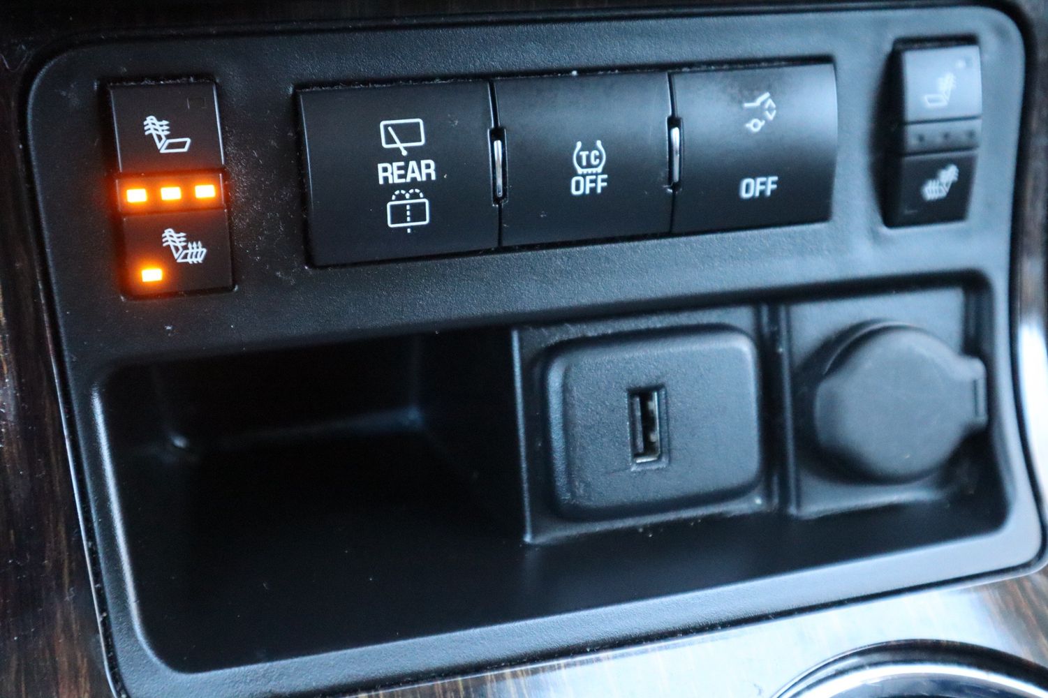 2016 Chevrolet Traverse LT | Victory Motors of Colorado
