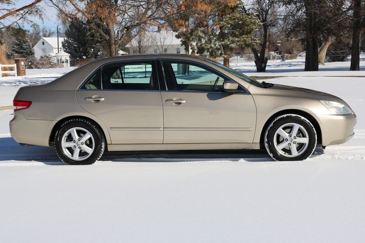 2004 Honda Accord EX w/Leather w/Navi | Victory Motors of Colorado