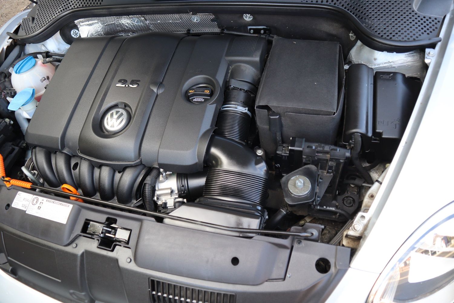 2012 Volkswagen Beetle 2.5L PZEV | Victory Motors of Colorado