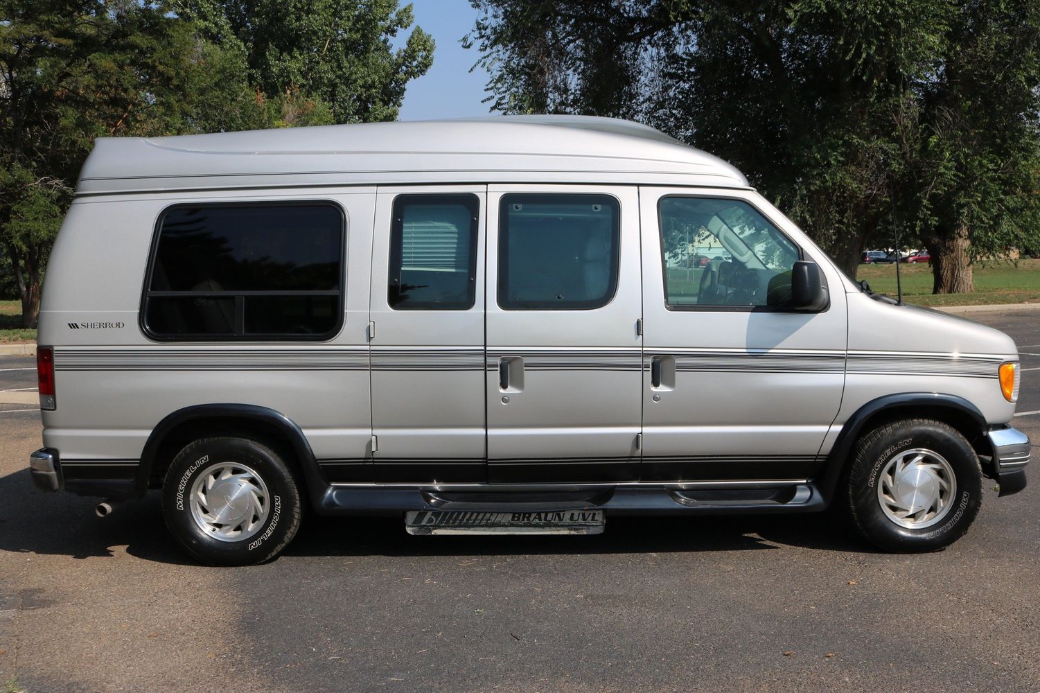 2003 Ford Econoline Van | Victory Motors of Colorado