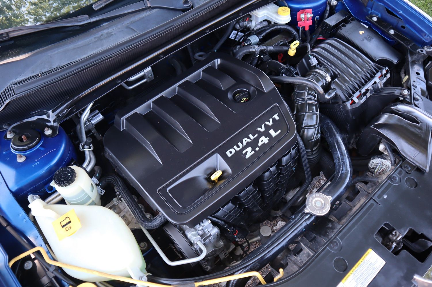 2012 Dodge Avenger SE | Victory Motors of Colorado