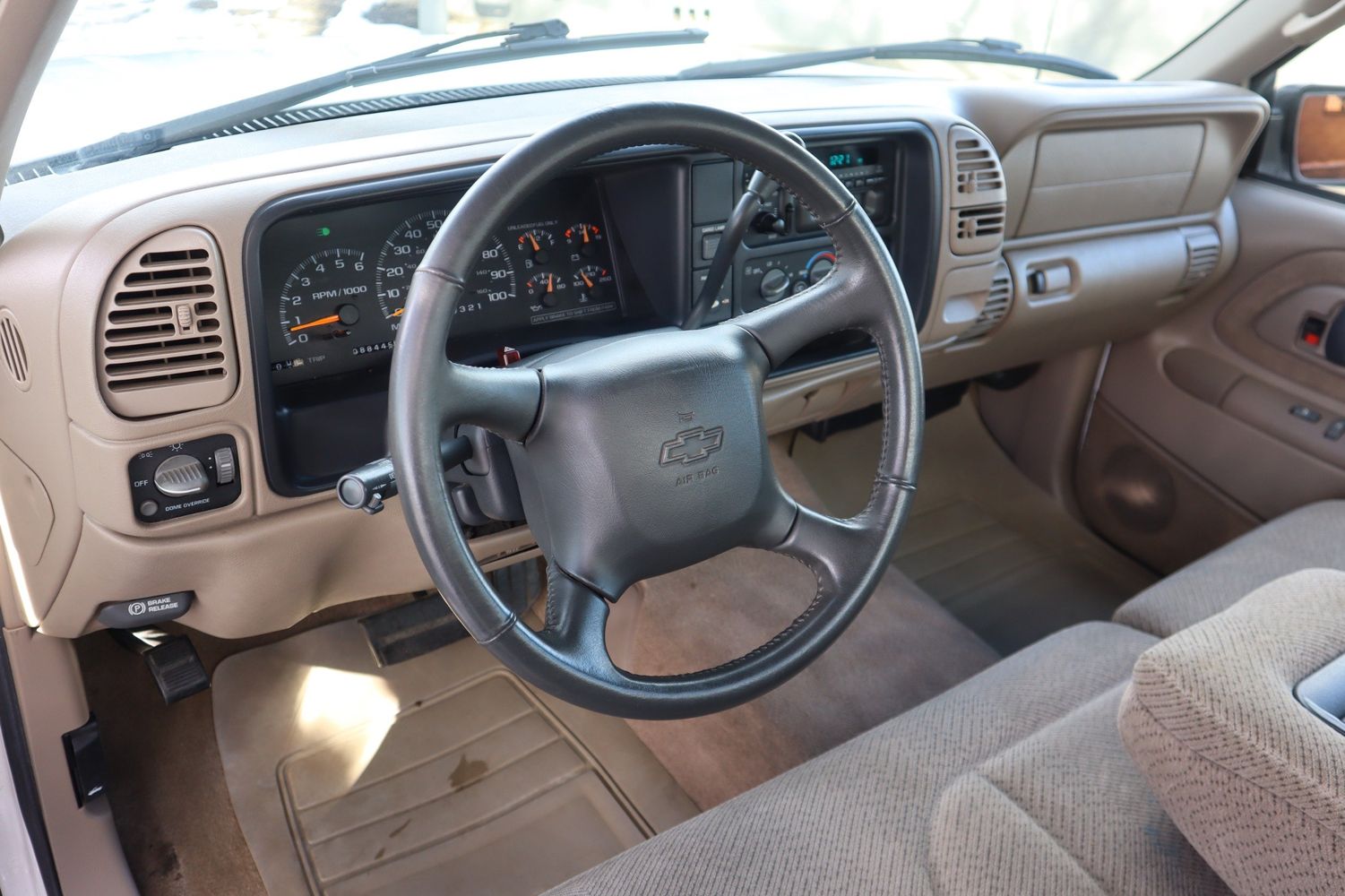 1998 Chevrolet C/K 1500 Series C1500 Silverado | Victory Motors of Colorado
