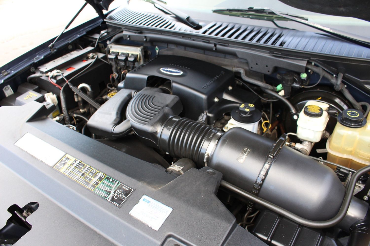 2003 Ford Expedition Eddie Bauer | Victory Motors of Colorado