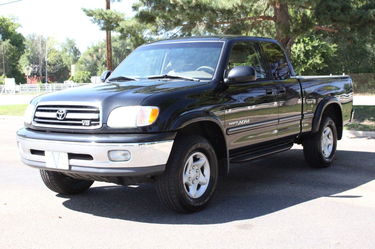 2001 Toyota Tundra Limited | Victory Motors of Colorado
