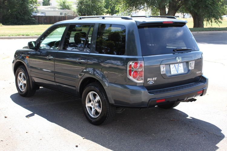 2006 Honda Pilot EX-L w/DVD | Victory Motors of Colorado