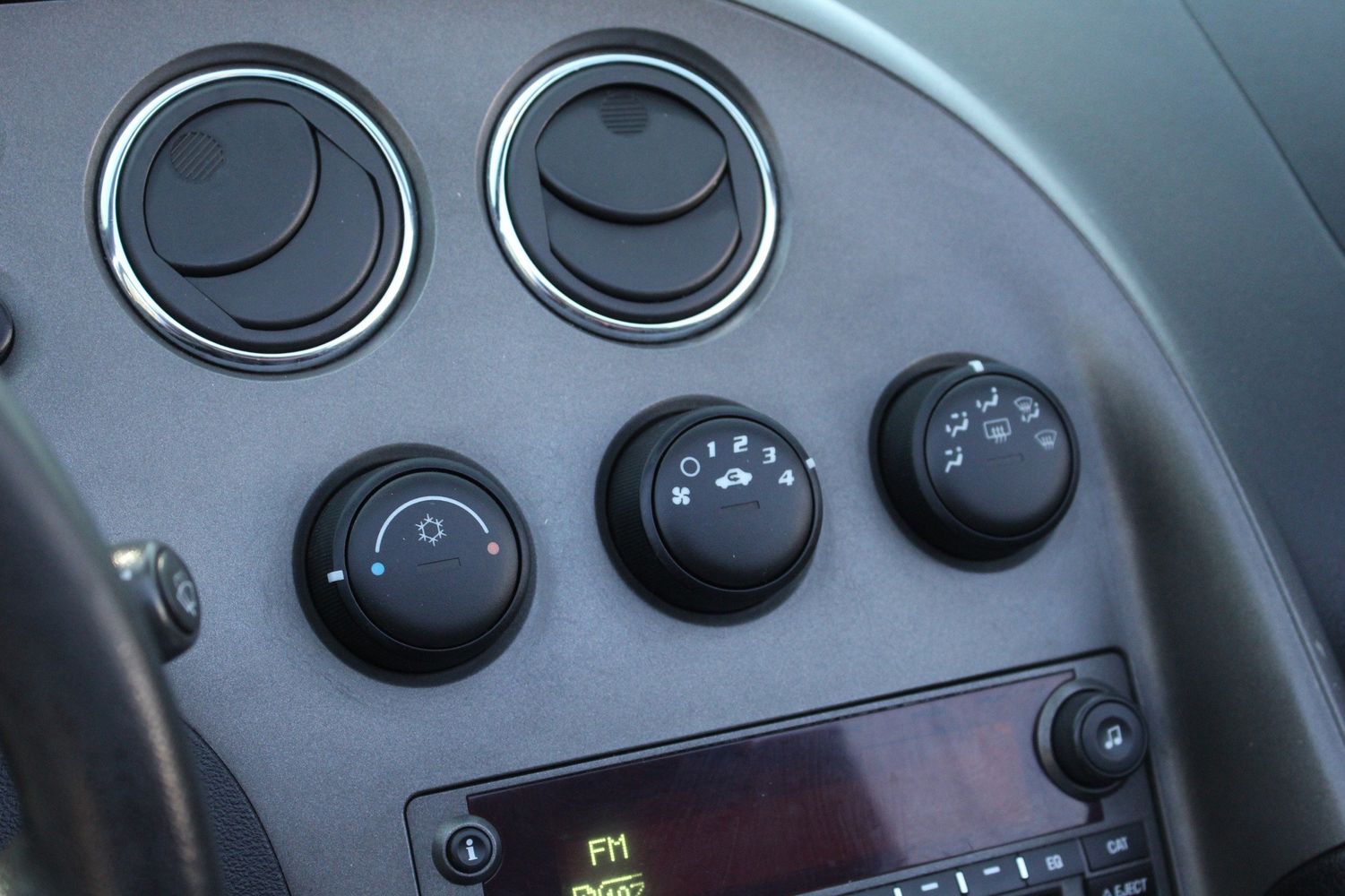 2008 Pontiac Solstice | Victory Motors of Colorado