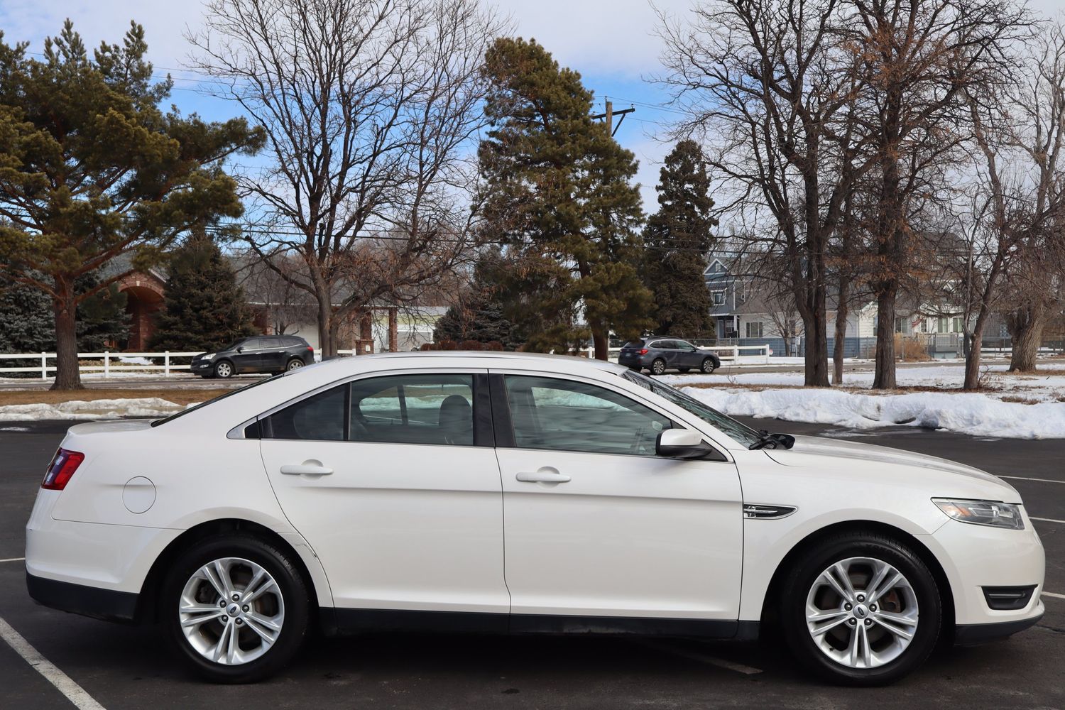 2017 Ford Taurus SEL | Victory Motors of Colorado