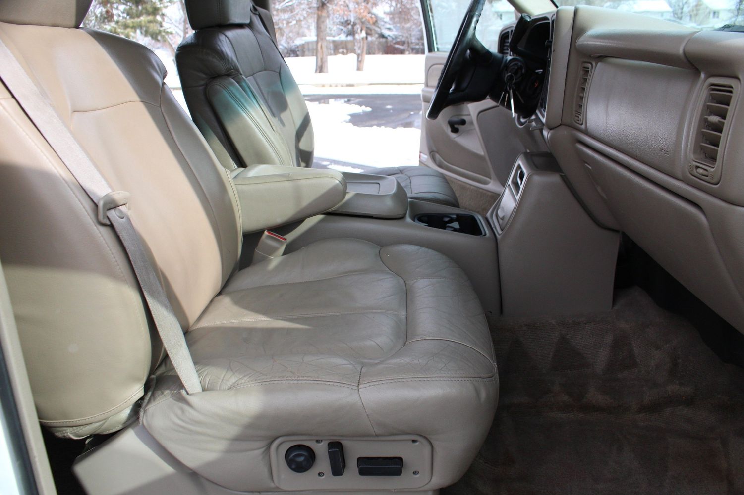 2001 GMC Sierra 2500HD SLT | Victory Motors of Colorado