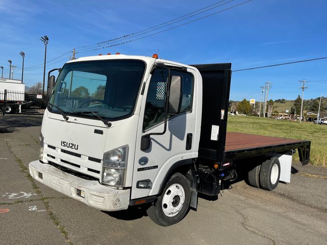 2013 Isuzu NPR HD | Globe Truck Center