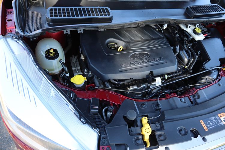 2018 Ford Escape SE | Victory Motors of Colorado