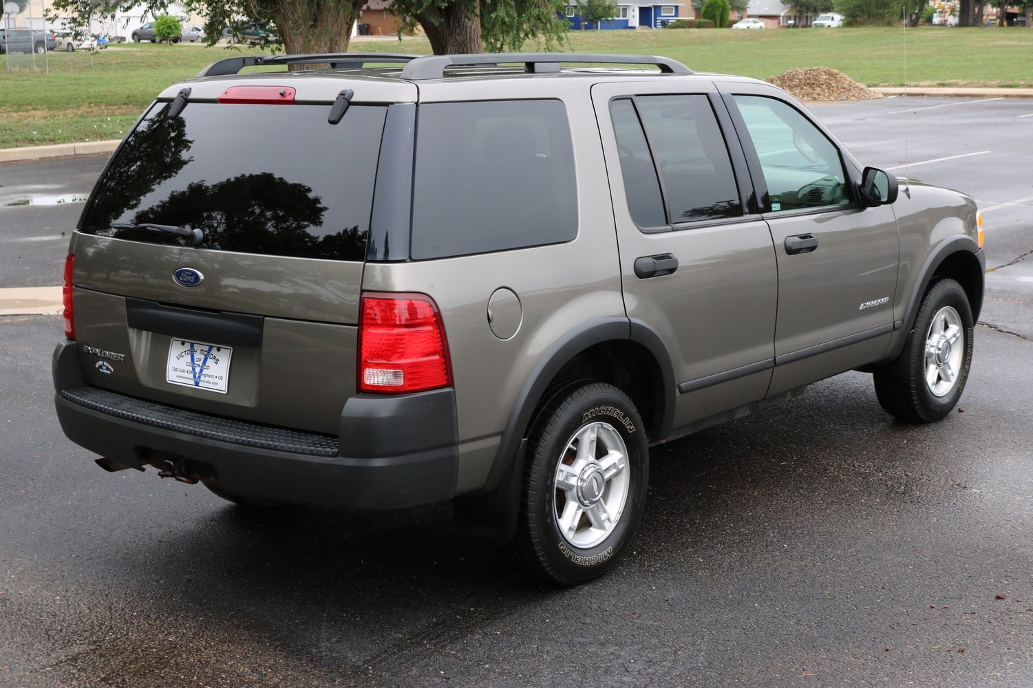 2004 Ford Explorer XLS | Victory Motors of Colorado
