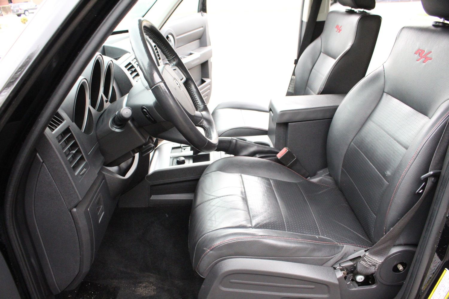 2007 Dodge Nitro R/T | Victory Motors of Colorado