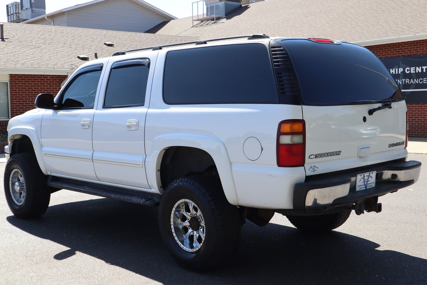2003 Chevrolet Suburban 2500 LT | Victory Motors of Colorado