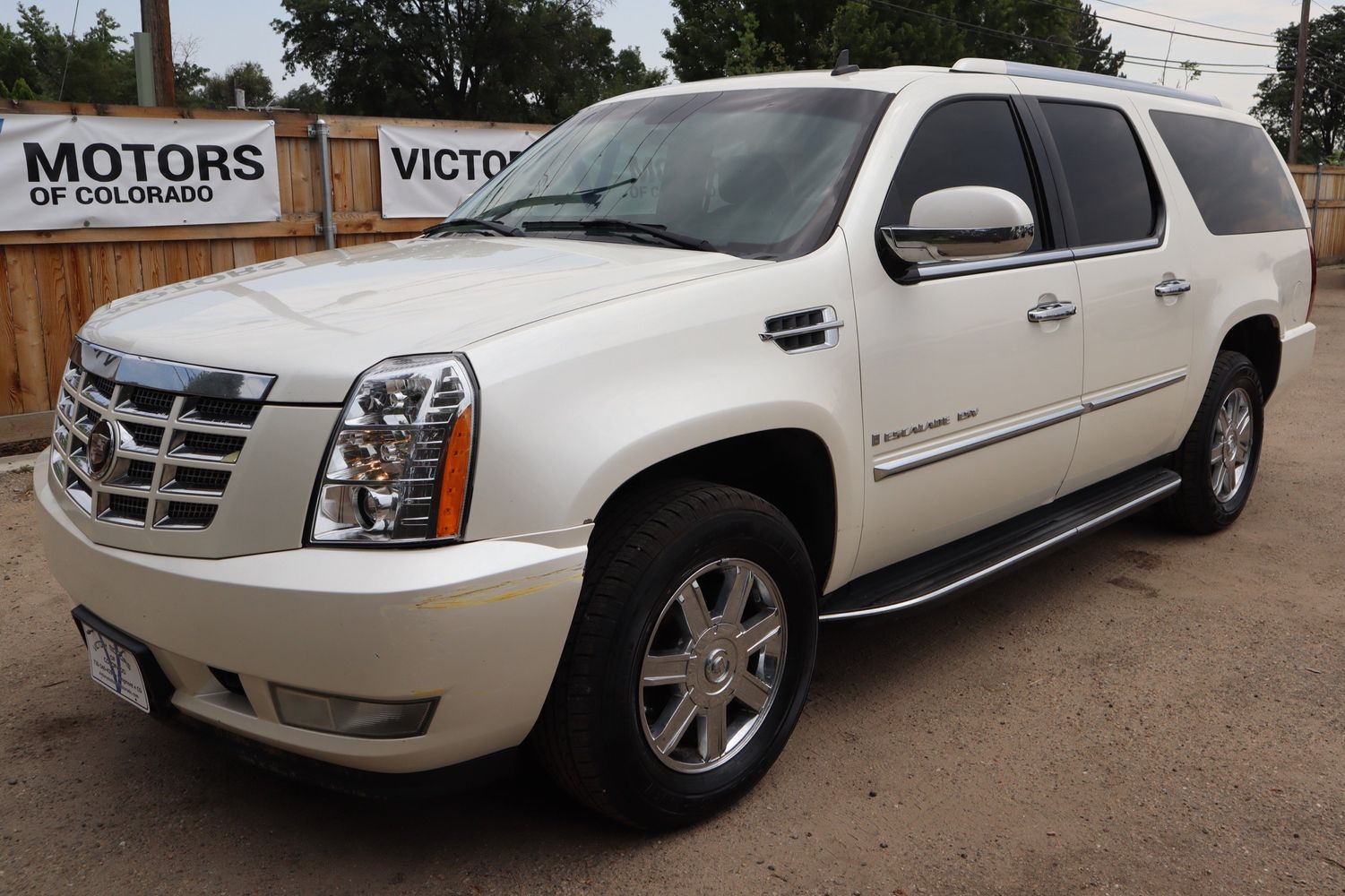 2007 Cadillac Escalade ESV Base | Victory Motors of Colorado