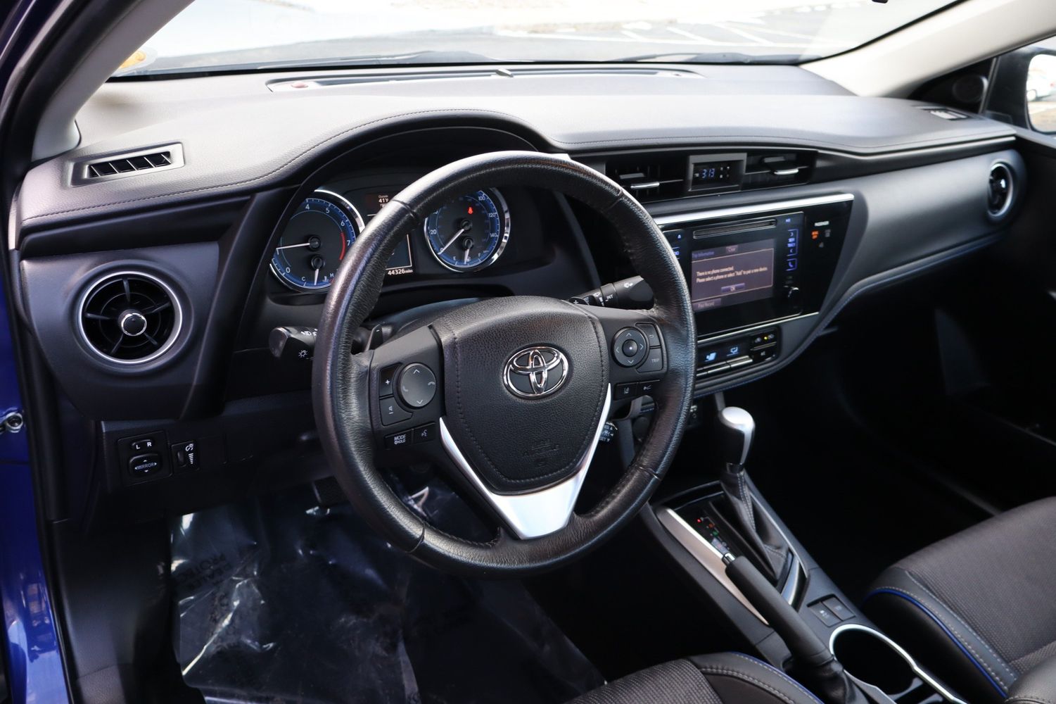 2017 Toyota Corolla SE | Victory Motors of Colorado