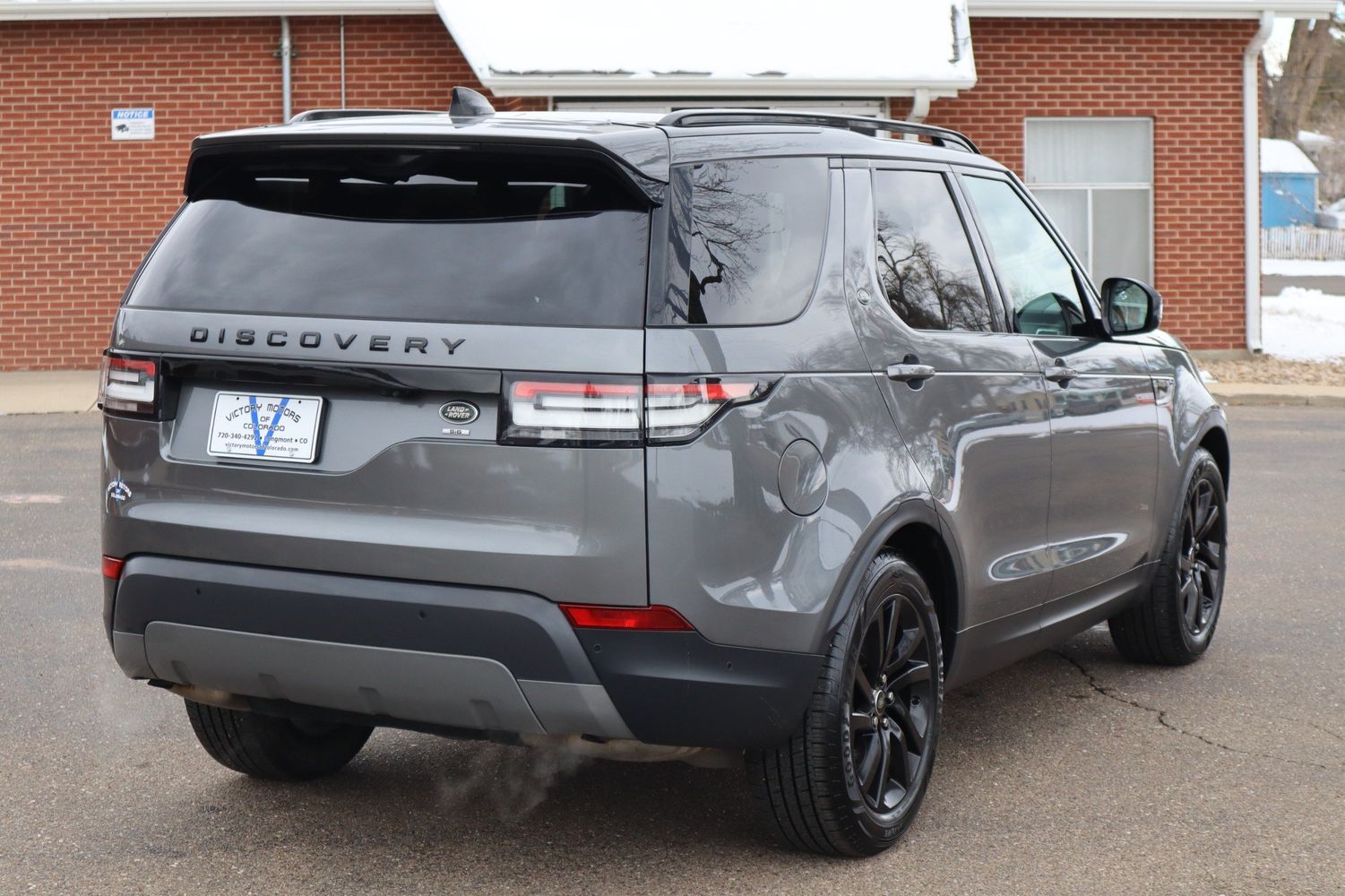 2017 Land Rover Discovery SE | Victory Motors of Colorado