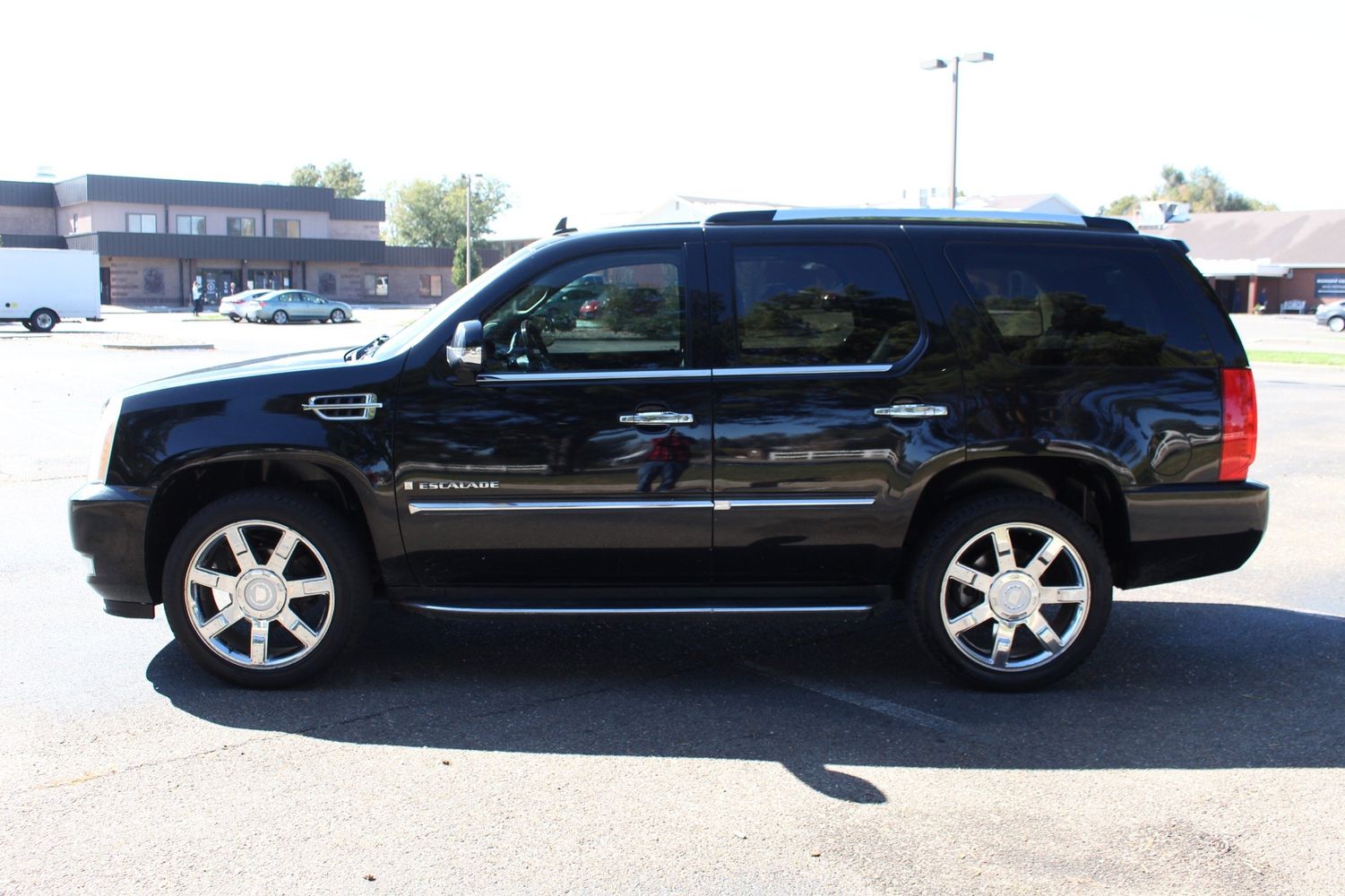 2007 Cadillac Escalade Premium | Victory Motors of Colorado